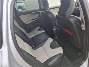 Pelēks Volvo XC60 2017 Kauņa, ar dzinēja tilpumu 1.97 L un nobraukumu 85 tūkst. km par 15000 €, foto 8 vietnē AUTOMOTO.COM.LV