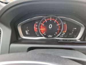 Pelēks Volvo XC60 2017 Kauņa, ar dzinēja tilpumu 1.97 L un nobraukumu 85 tūkst. km par 15000 €, foto 15 vietnē AUTOMOTO.COM.LV