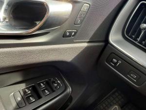 Grey Volvo XC60 2017 in Siauliai, with an engine capacity of 1.97 L and mileage of 263 thousand km for 17900 €, photo 15 on AUTOMOTO.COM.LV