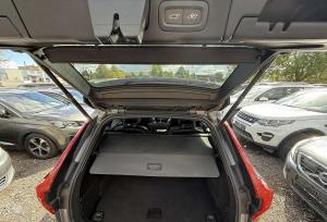 Grey Volvo XC60 2017 in Siauliai, with an engine capacity of 1.97 L and mileage of 263 thousand km for 17900 €, photo 17 on AUTOMOTO.COM.LV