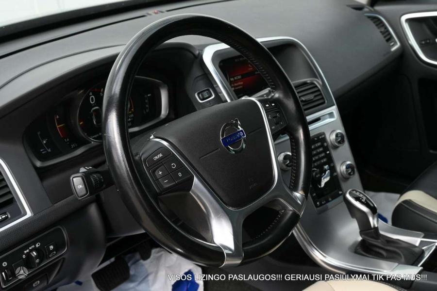 Grey Volvo XC60 2017 in Kretinga, with an engine capacity of 1.97 L and mileage of 198 thousand km for 13999 €, photo 25 on AUTOMOTO.COM.LV