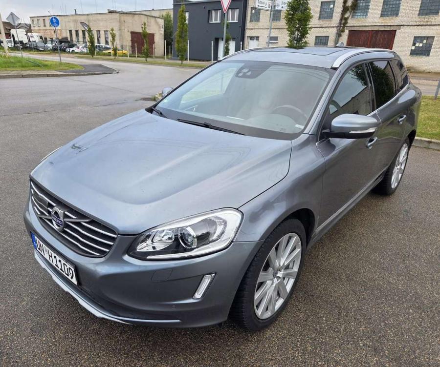 Pelēks Volvo XC60 2017 Kauņa, ar dzinēja tilpumu 2.40 L un nobraukumu 160 tūkst. km par 17600 €, foto 3 vietnē AUTOMOTO.COM.LV