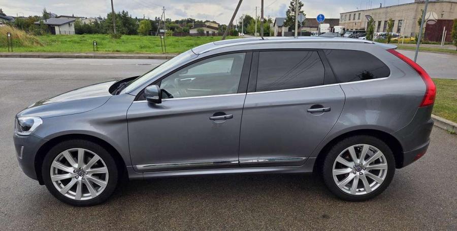 Pelēks Volvo XC60 2017 Kauņa, ar dzinēja tilpumu 2.40 L un nobraukumu 160 tūkst. km par 17600 €, foto 5 vietnē AUTOMOTO.COM.LV