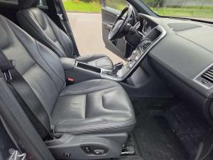 Pelēks Volvo XC60 2017 Kauņa, ar dzinēja tilpumu 2.40 L un nobraukumu 160 tūkst. km par 17600 €, foto 28 vietnē AUTOMOTO.COM.LV