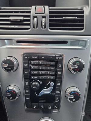Pelēks Volvo XC60 2017 Kauņa, ar dzinēja tilpumu 2.40 L un nobraukumu 160 tūkst. km par 17600 €, foto 33 vietnē AUTOMOTO.COM.LV