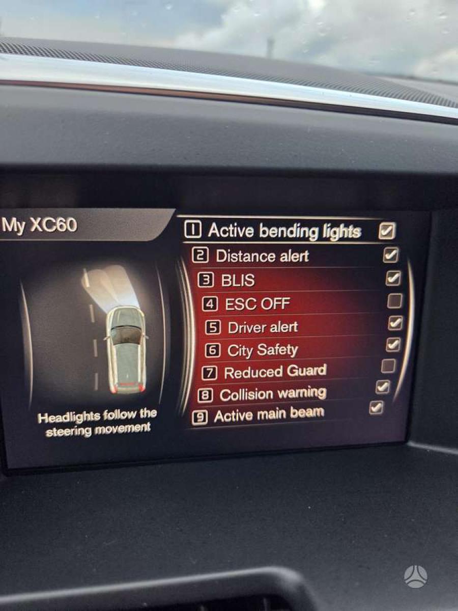 Pelēks Volvo XC60 2017 Kauņa, ar dzinēja tilpumu 2.40 L un nobraukumu 160 tūkst. km par 17600 €, foto 35 vietnē AUTOMOTO.COM.LV