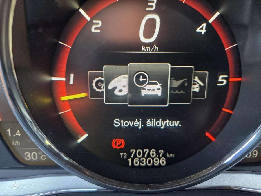Pelēks Volvo XC60 2017 Kauņa, ar dzinēja tilpumu 2.40 L un nobraukumu 160 tūkst. km par 17600 €, foto 42 vietnē AUTOMOTO.COM.LV