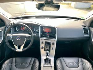 Grey Volvo XC60 2017 in Tallinn, with an engine capacity of 2.40 L and mileage of 0 thousand km for 16999 €, photo 8 on AUTOMOTO.COM.LV