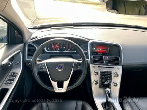 Grey Volvo XC60 2017 in Tallinn, with an engine capacity of 2.40 L and mileage of 0 thousand km for 16999 €, photo 9 on AUTOMOTO.COM.LV