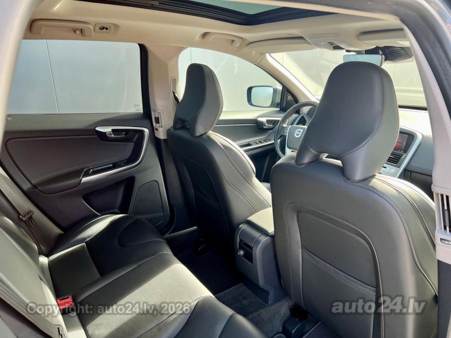 Grey Volvo XC60 2017 in Tallinn, with an engine capacity of 2.40 L and mileage of 0 thousand km for 16999 €, photo 16 on AUTOMOTO.COM.LV