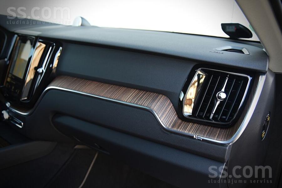 Pelēks Volvo XC60 2017 Tukums, ar dzinēja tilpumu 2.00 L un nobraukumu 150 tūkst. km par 22990 €, foto 22 vietnē AUTOMOTO.COM.LV