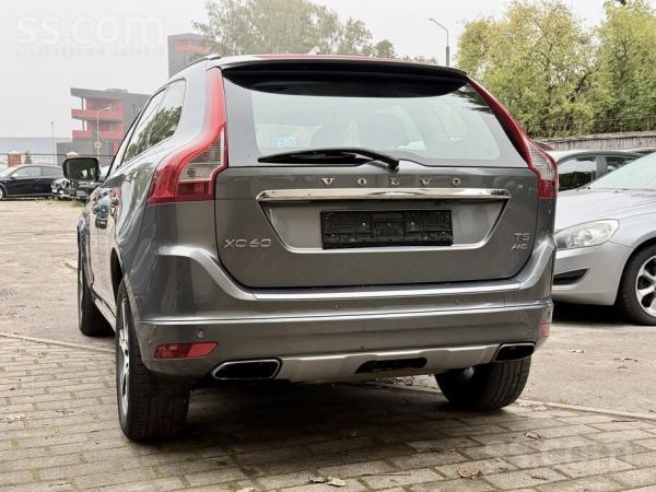 Volvo XC60 2017 Rīga vietnē Pelēks Volvo XC60 2017 Rīga, ar dzinēja tilpumu 2.00 L un nobraukumu 0 tūkst. km par 17400 €, foto 4 vietnē AUTOMOTO.COM.LV
