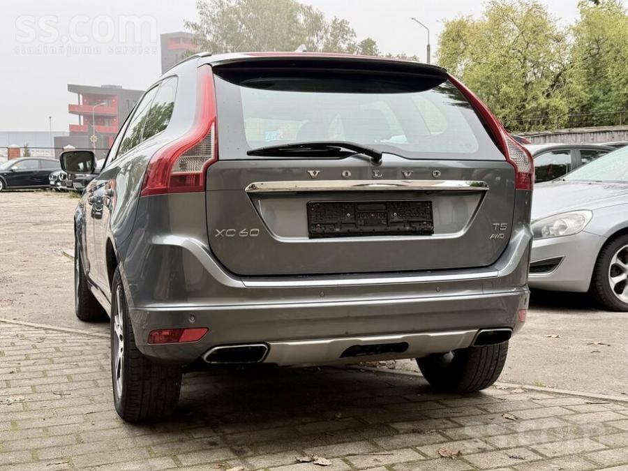 Pelēks Volvo XC60 2017 Rīga, ar dzinēja tilpumu 2.00 L un nobraukumu 0 tūkst. km par 17400 €, foto 4 vietnē AUTOMOTO.COM.LV