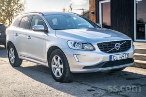 Pelēks Volvo XC60 2017 Rīga, ar dzinēja tilpumu 2.00 L un nobraukumu 167 tūkst. km par 13990 €, foto  vietnē AUTOMOTO.COM.LV