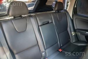 Grey Volvo XC60 2017 in Riga, with an engine capacity of 2.00 L and mileage of 167 thousand km for 13990 €, photo 19 on AUTOMOTO.COM.LV