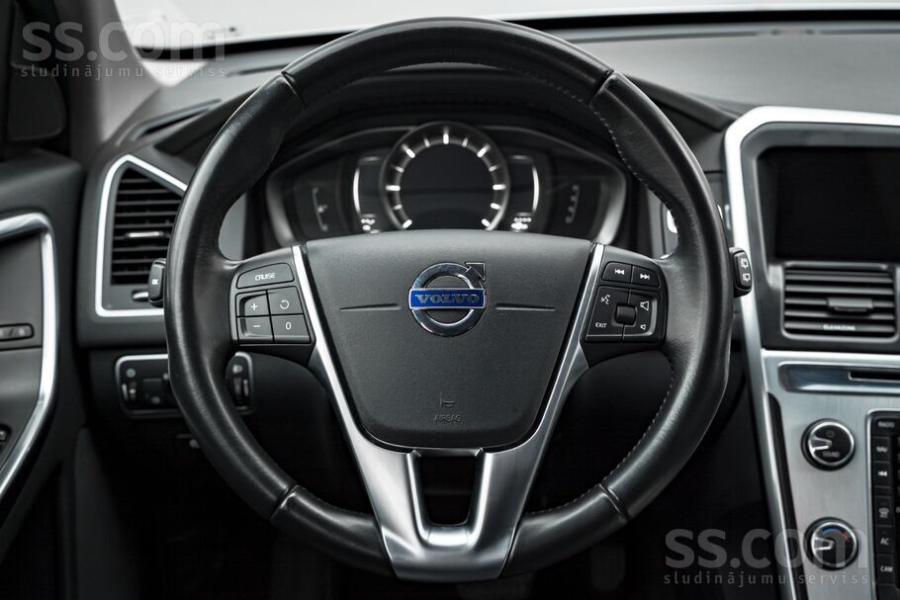 Pelēks Volvo XC60 2018 Rīga, ar dzinēja tilpumu 2.00 L un nobraukumu 0 tūkst. km par 15500 €, foto 19 vietnē AUTOMOTO.COM.LV
