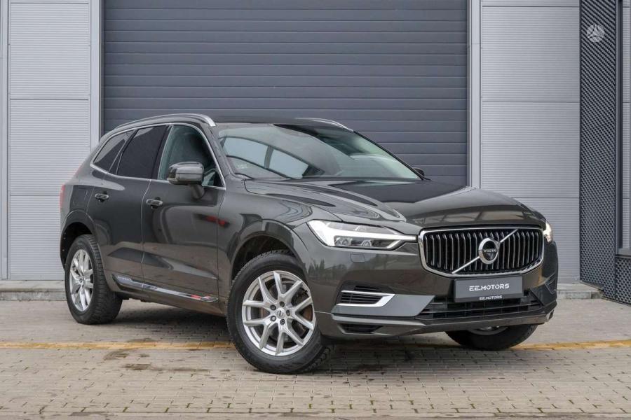 Grey Volvo XC60 2018 in Kaunas, with an engine capacity of 1.97 L and mileage of 223 thousand km for 24499 €, photo 1 on AUTOMOTO.COM.LV