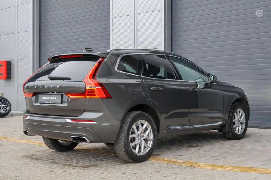 Grey Volvo XC60 2018 in Kaunas, with an engine capacity of 1.97 L and mileage of 223 thousand km for 24499 €, photo 8 on AUTOMOTO.COM.LV
