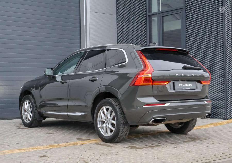 Grey Volvo XC60 2018 in Kaunas, with an engine capacity of 1.97 L and mileage of 223 thousand km for 24499 €, photo 11 on AUTOMOTO.COM.LV