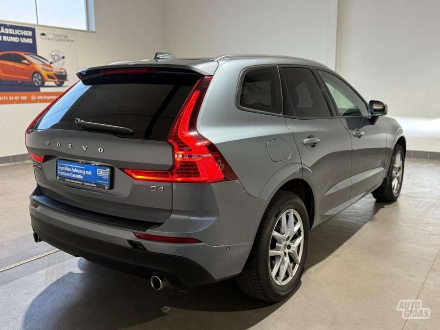 Grey Volvo XC60 2018 in Kaunas, with an engine capacity of 2.00 L and mileage of 90 thousand km for 29609 €, photo 4 on AUTOMOTO.COM.LV