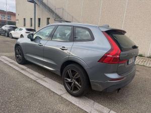 Grey Volvo XC60 2018 in Siauliai, with an engine capacity of 1.97 L and mileage of 300 thousand km for 14900 €, photo 6 on AUTOMOTO.COM.LV