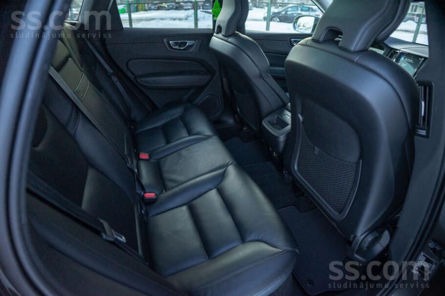 Pelēks Volvo XC60 2018 Liepāja, ar dzinēja tilpumu 2.00 L un nobraukumu 275 tūkst. km par 22800 €, foto 10 vietnē AUTOMOTO.COM.LV