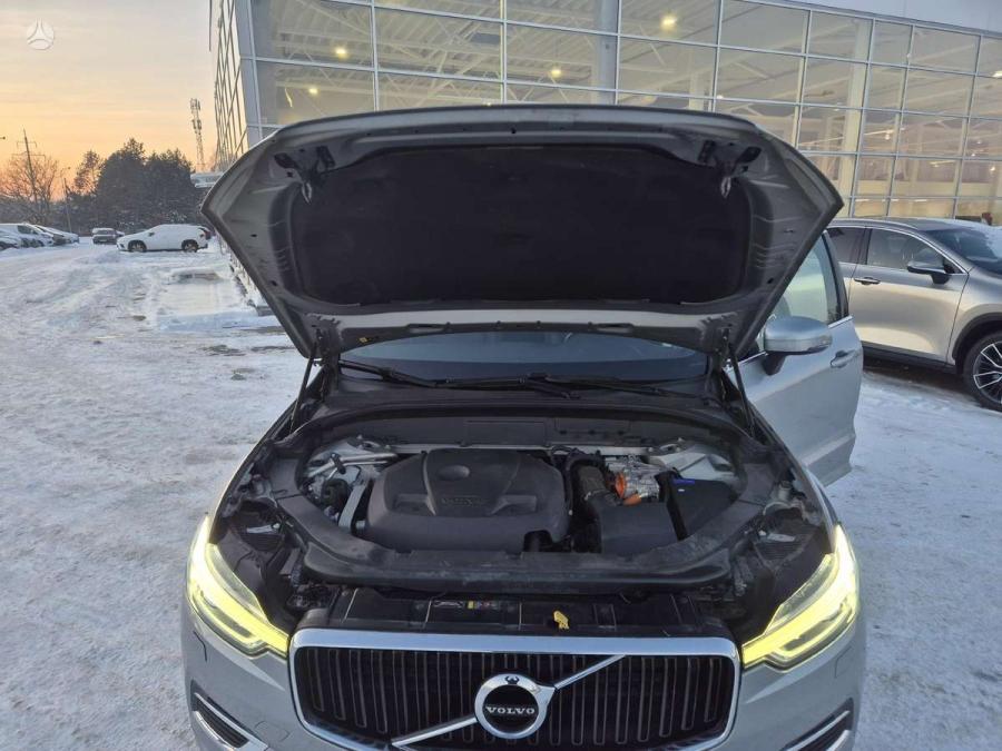 Pelēks Volvo XC60 2018 Panevēža, ar dzinēja tilpumu 1.97 L un nobraukumu 175 tūkst. km par 20900 €, foto 36 vietnē AUTOMOTO.COM.LV