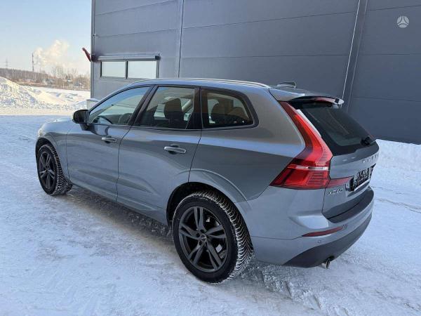 Grey Volvo XC60 2018 in Siauliai, with an engine capacity of 1.97 L and mileage of 300 thousand km for 14900 €, photo 8 on AUTOMOTO.COM.LV