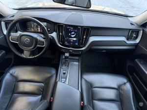 Grey Volvo XC60 2018 in Siauliai, with an engine capacity of 1.97 L and mileage of 300 thousand km for 14900 €, photo 12 on AUTOMOTO.COM.LV