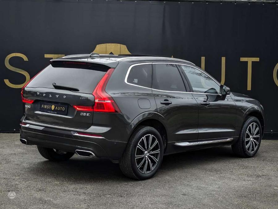 Grey Volvo XC60 2018 in Tukums, with an engine capacity of 1.97 L and mileage of 262 thousand km for 19990 €, photo 39 on AUTOMOTO.COM.LV