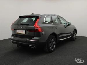 Grey Volvo XC60 2018 in Vilnius, with an engine capacity of 2.00 L and mileage of 210 thousand km for 23999 €, photo 9 on AUTOMOTO.COM.LV