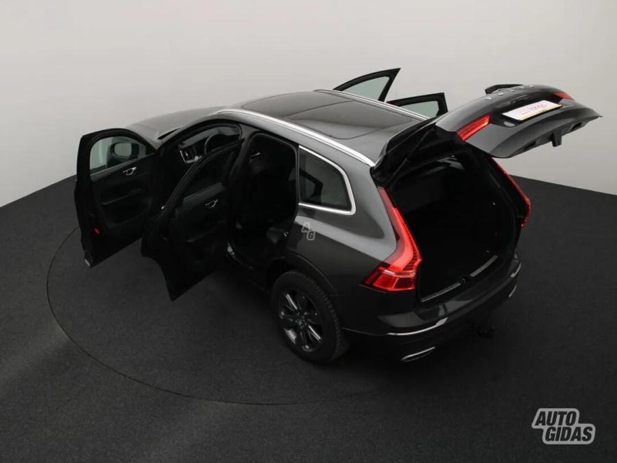 Grey Volvo XC60 2018 in Vilnius, with an engine capacity of 2.00 L and mileage of 210 thousand km for 23999 €, photo 14 on AUTOMOTO.COM.LV