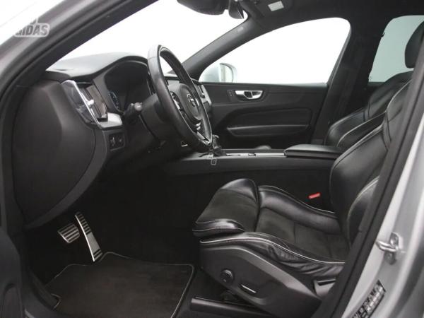 Pelēks Volvo XC60 2018 Viļņa, ar dzinēja tilpumu 2.00 L un nobraukumu 177 tūkst. km par 24599 €, foto 4 vietnē AUTOMOTO.COM.LV