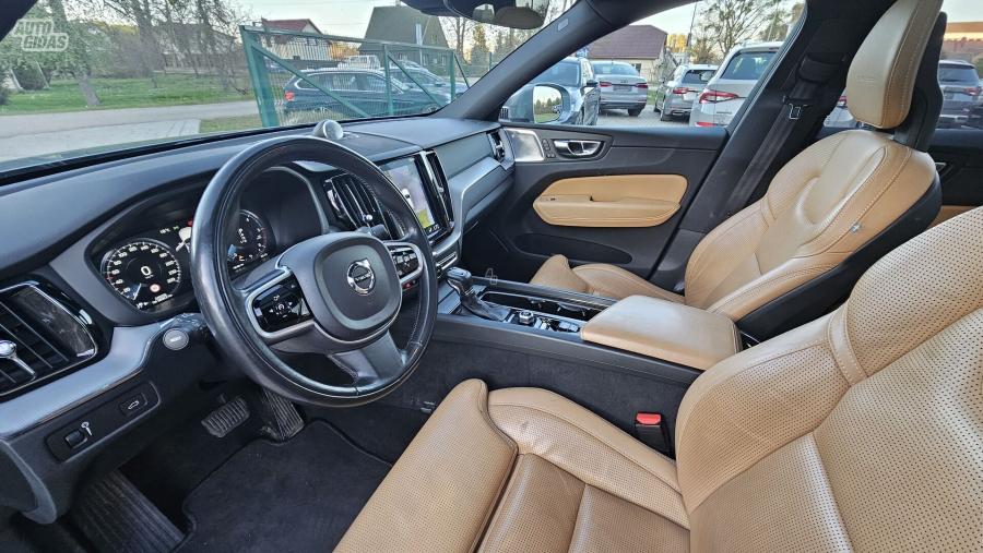 Grey Volvo XC60 2018 in Prienai, with an engine capacity of 2.00 L and mileage of 240 thousand km for 21600 €, photo 15 on AUTOMOTO.COM.LV