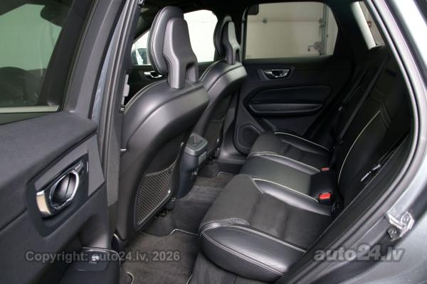 Pelēks Volvo XC60 2018 Pērnava, ar dzinēja tilpumu 2.00 L un nobraukumu 121 tūkst. km par 28990 €, foto 10 vietnē AUTOMOTO.COM.LV
