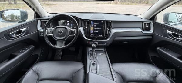 Grey Volvo XC60 2018 in Jurmala, with an engine capacity of 2.00 L and mileage of 247 thousand km for 17500 €, photo 8 on AUTOMOTO.COM.LV