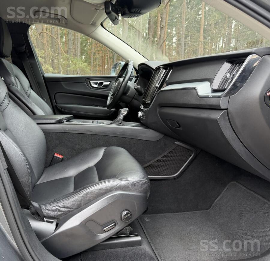 Pelēks Volvo XC60 2018 Jūrmala, ar dzinēja tilpumu 2.00 L un nobraukumu 247 tūkst. km par 17500 €, foto 13 vietnē AUTOMOTO.COM.LV