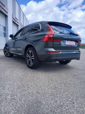 Grey Volvo XC60 2018 in Kaunas, with an engine capacity of 2.00 L and mileage of 131 thousand km for 21700 €, photo 8 on AUTOMOTO.COM.LV