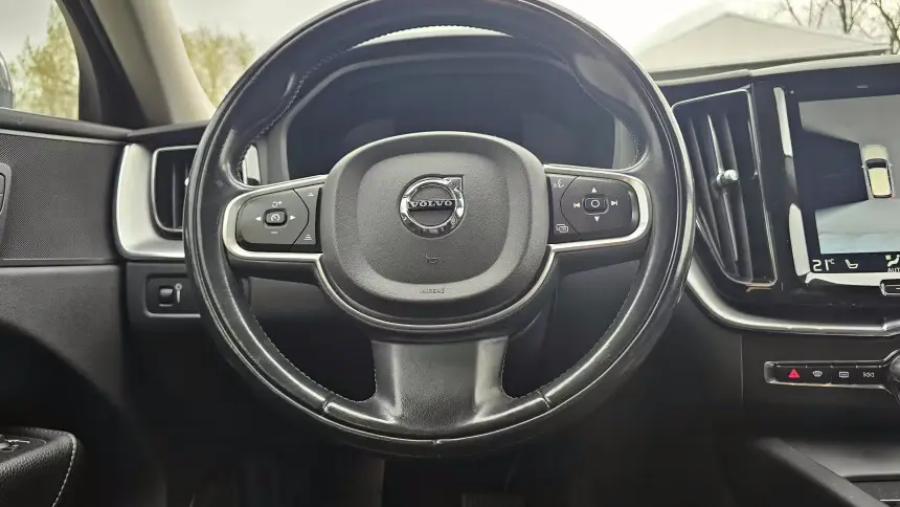 Pelēks Volvo XC60 2018 Rīga, ar dzinēja tilpumu 2.00 L un nobraukumu 257 tūkst. km par 19950 €, foto 15 vietnē AUTOMOTO.COM.LV