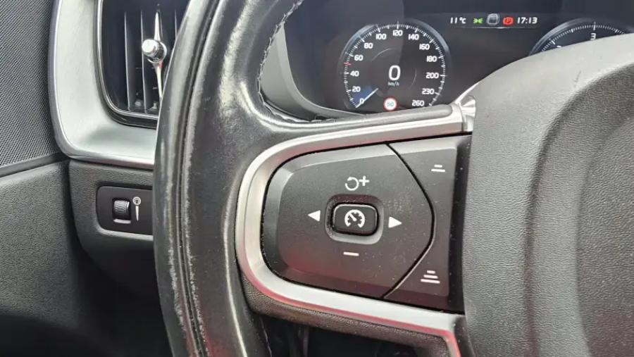 Pelēks Volvo XC60 2018 Rīga, ar dzinēja tilpumu 2.00 L un nobraukumu 257 tūkst. km par 19950 €, foto 19 vietnē AUTOMOTO.COM.LV