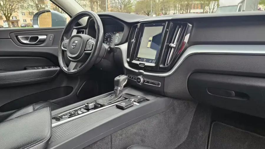 Pelēks Volvo XC60 2018 Rīga, ar dzinēja tilpumu 2.00 L un nobraukumu 257 tūkst. km par 19950 €, foto 26 vietnē AUTOMOTO.COM.LV