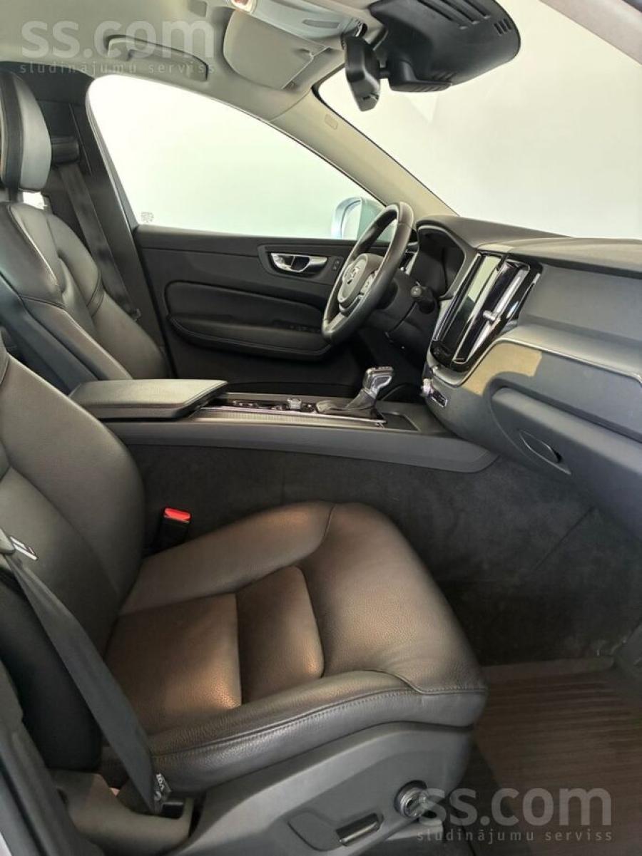 Pelēks Volvo XC60 2018 Rīga, ar dzinēja tilpumu 2.00 L un nobraukumu 196 tūkst. km par 19990 €, foto 17 vietnē AUTOMOTO.COM.LV
