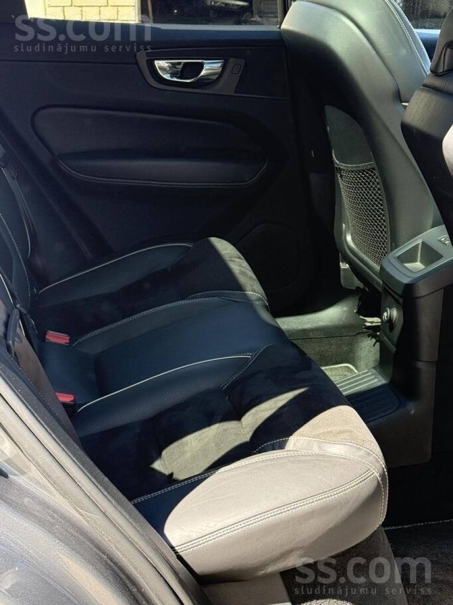 Grey Volvo XC60 2018 in Riga, with an engine capacity of 2.00 L and mileage of 0 thousand km for 25800 €, photo 8 on AUTOMOTO.COM.LV
