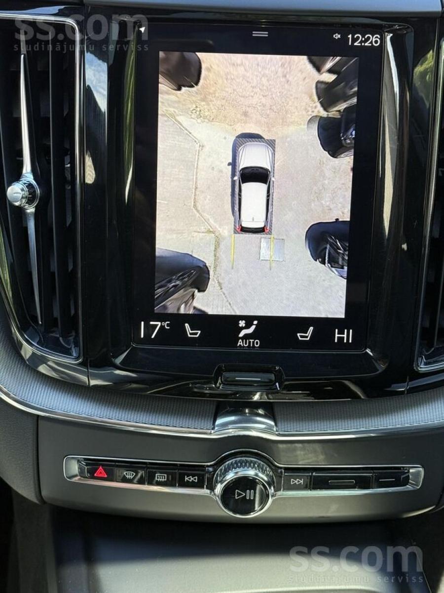 Grey Volvo XC60 2018 in Riga, with an engine capacity of 2.00 L and mileage of 0 thousand km for 25800 €, photo 11 on AUTOMOTO.COM.LV