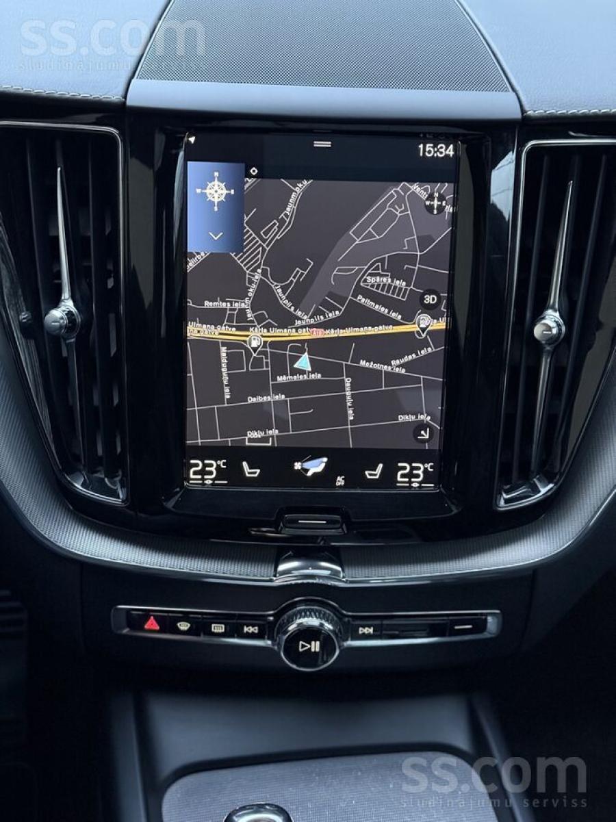 Grey Volvo XC60 2018 in Riga, with an engine capacity of 2.00 L and mileage of 0 thousand km for 25800 €, photo 12 on AUTOMOTO.COM.LV