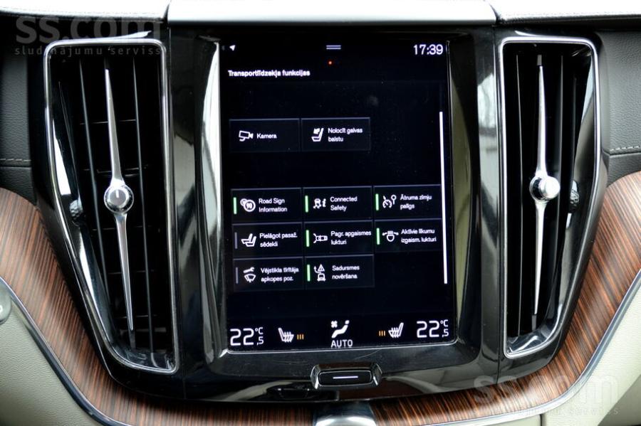 Grey Volvo XC60 2018 in Tukums, with an engine capacity of 2.00 L and mileage of 263 thousand km for 22990 €, photo 18 on AUTOMOTO.COM.LV