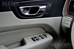 Grey Volvo XC60 2018 in Tukums, with an engine capacity of 2.00 L and mileage of 263 thousand km for 22990 €, photo 27 on AUTOMOTO.COM.LV