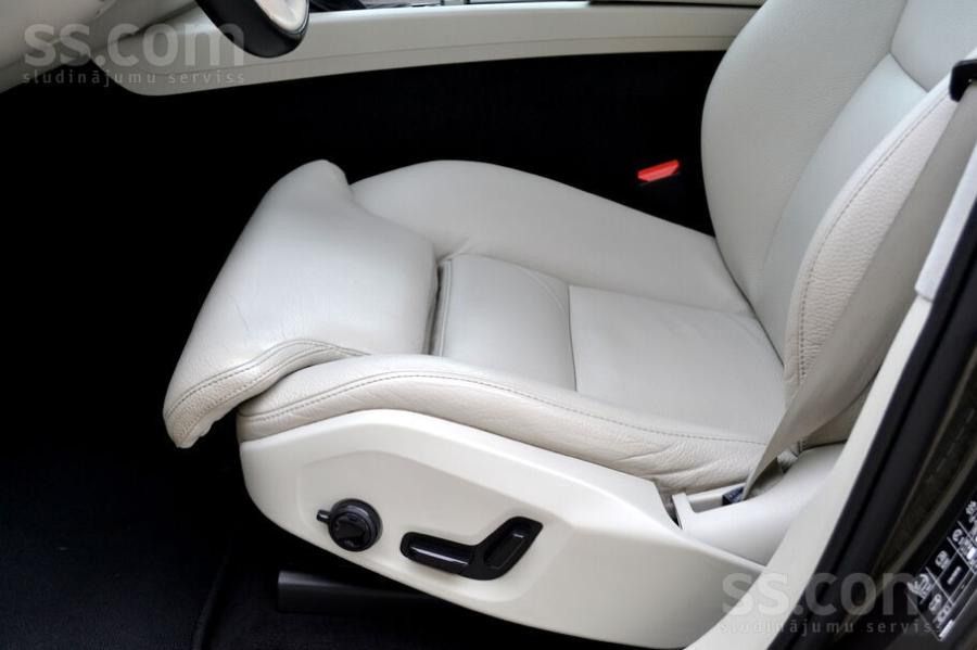 Grey Volvo XC60 2018 in Tukums, with an engine capacity of 2.00 L and mileage of 263 thousand km for 22990 €, photo 30 on AUTOMOTO.COM.LV