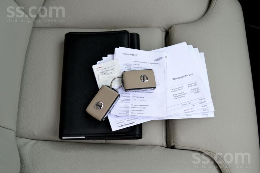 Grey Volvo XC60 2018 in Tukums, with an engine capacity of 2.00 L and mileage of 263 thousand km for 22990 €, photo 36 on AUTOMOTO.COM.LV
