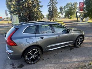 Grey Volvo XC60 2018 in Taurage, with an engine capacity of 1.97 L and mileage of 246 thousand km for 17900 €, photo 10 on AUTOMOTO.COM.LV